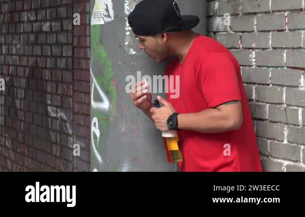 Illicit tobacco Stock Videos & Footage - HD and 4K Video Clips - Alamy