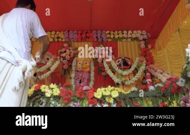 Howrah, West Bengal, India - 7th July 2019 : White dressed Hindu priest ...