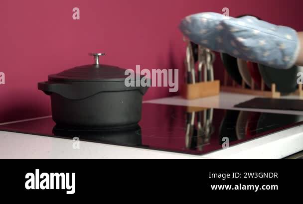 Pot on kitchen Stock Videos & Footage - HD and 4K Video Clips - Alamy