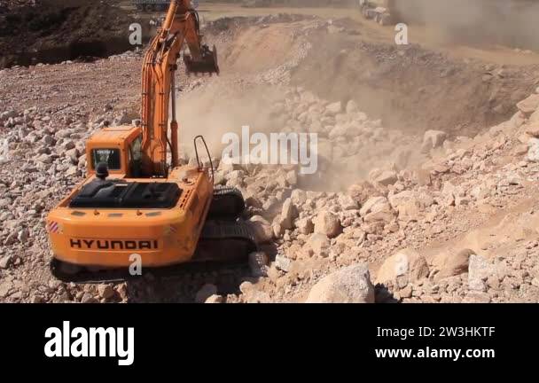 Stone operation Stock Videos & Footage - HD and 4K Video Clips - Alamy