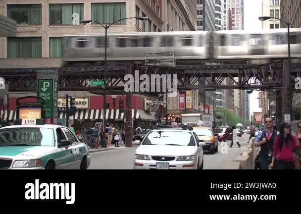 Busy street with traffic downtown Chicago Stock Video Footage - Alamy