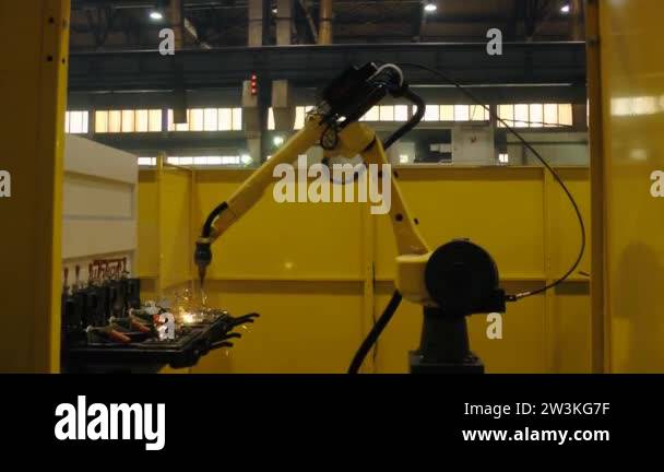 Without human labor Stock Videos & Footage - HD and 4K Video Clips - Alamy