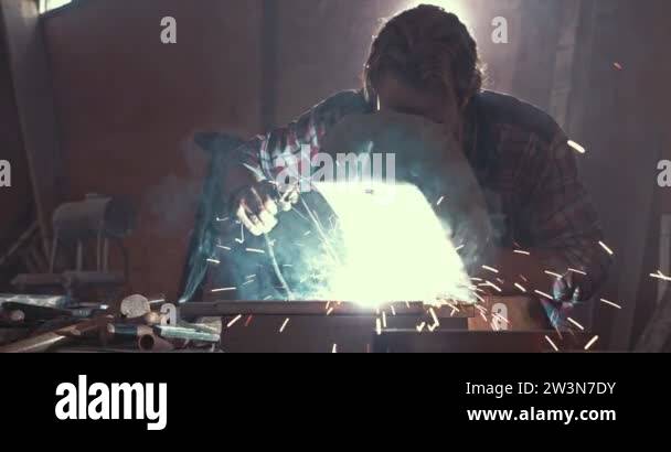 Engineer welding in workshop Stock Videos & Footage - HD and 4K Video ...