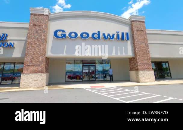 Goodwill sign Stock Videos & Footage - HD and 4K Video Clips - Alamy