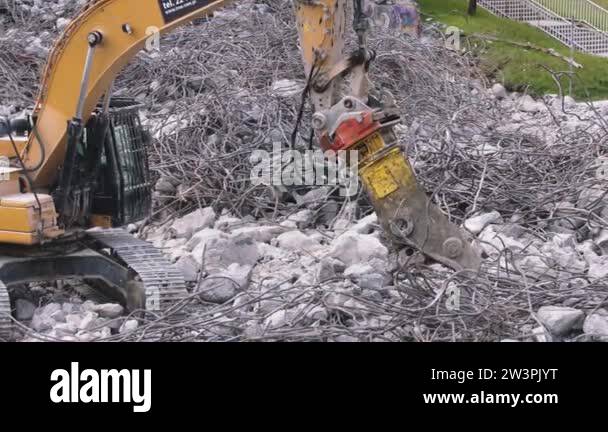 Hydraulic bridge Stock Videos & Footage - HD and 4K Video Clips - Alamy