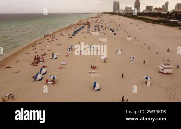 Spring breakers Stock Videos & Footage - HD and 4K Video Clips - Alamy