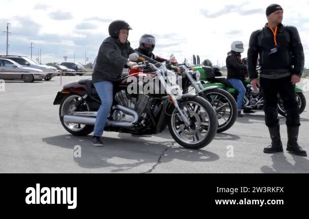 Man rides harley davidson Stock Videos & Footage - HD and 4K Video ...