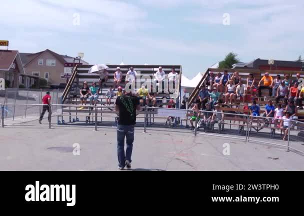 Making wave festival Stock Videos & Footage - HD and 4K Video Clips - Alamy