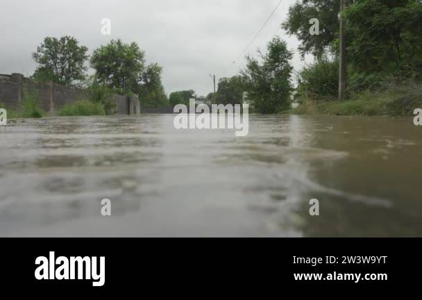 Water level house Stock Videos & Footage - HD and 4K Video Clips - Alamy