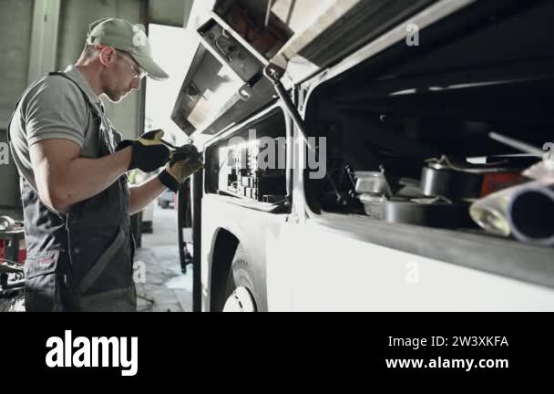 Bus engine cover Stock Videos & Footage - HD and 4K Video Clips - Alamy