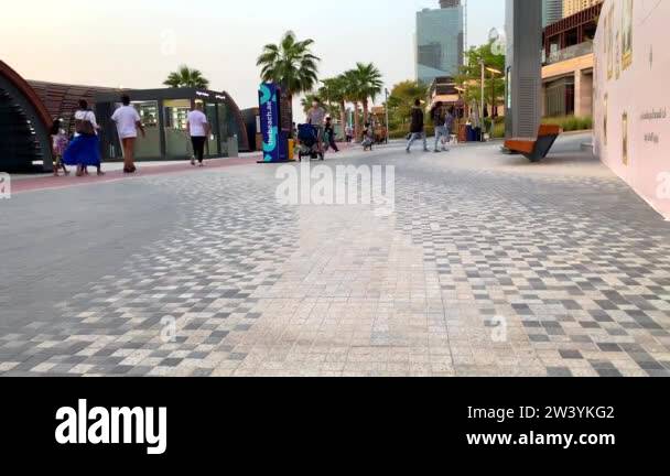 Jbr walk dubai Stock Videos & Footage - HD and 4K Video Clips - Alamy