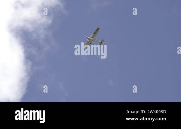 Piper in flight Stock Videos & Footage - HD and 4K Video Clips - Alamy