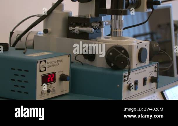 Electron microscope Stock Videos & Footage - HD and 4K Video Clips - Alamy