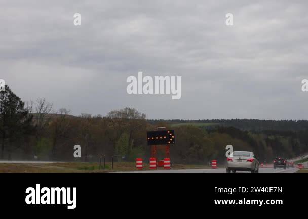 45 mph road sign Stock Videos & Footage - HD and 4K Video Clips - Alamy
