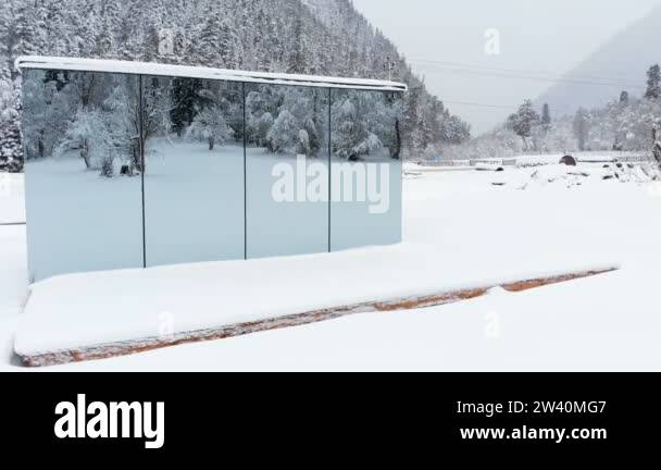 Hut cabin in taiga Stock Videos & Footage - HD and 4K Video Clips - Alamy