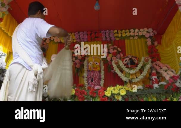 Howrah, West Bengal, India - 7th July 2019 : White dressed Hindu priest ...
