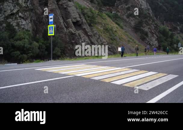 Road signs wrong Stock Videos & Footage - HD and 4K Video Clips - Alamy