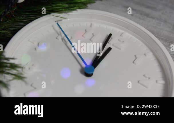 Branch clock Stock Videos & Footage - HD and 4K Video Clips - Alamy