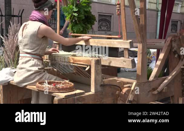 Carpet weaving loom in carpet Stock Videos & Footage - HD and 4K Video ...