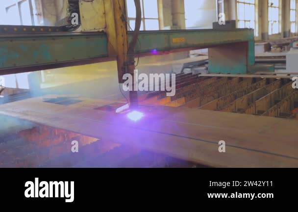 Cutting metal billet with gas cutting. Gas cutting. Cnc gas cutting ...