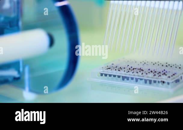 Automation in the clinical laboratory. Pipetting robot laboratory ...