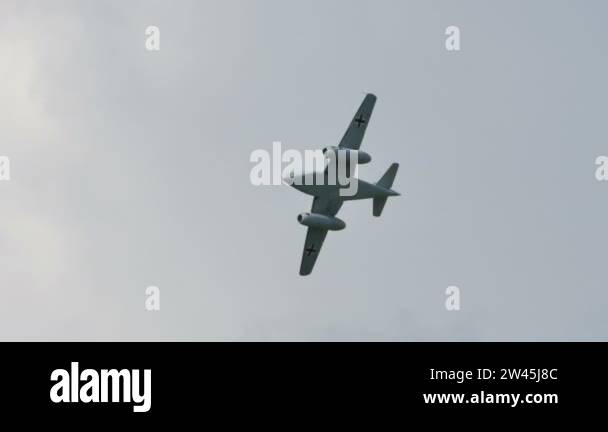 Messerschmitt Me 262 Schwalbe World War II German Nazist Jet Combat ...