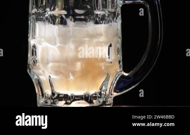 Beer flow Stock Videos & Footage - HD and 4K Video Clips - Alamy