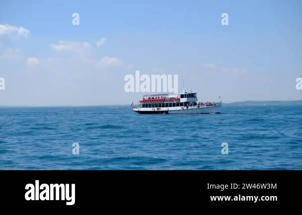 Erry boat Stock Videos & Footage - HD and 4K Video Clips - Alamy