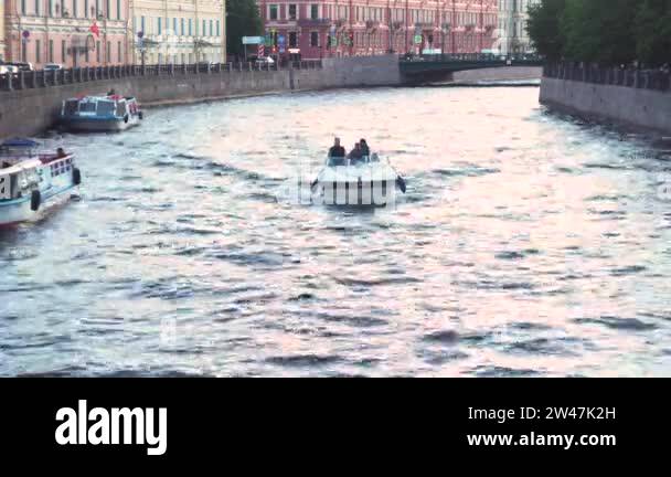 Boat media Stock Videos & Footage - HD and 4K Video Clips - Alamy