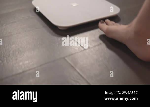 Check up kilogram Stock Videos & Footage - HD and 4K Video Clips - Alamy