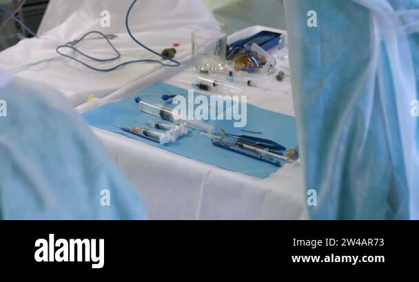 Dissecting forceps Stock Videos & Footage - HD and 4K Video Clips - Alamy