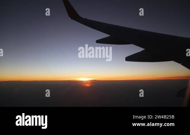 Airplane wing in flight sunrise Stock Videos & Footage - HD and 4K ...