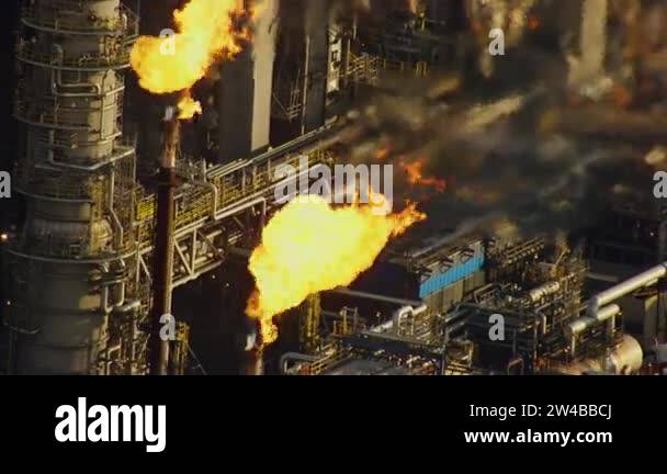 Gas flare oil refinery Stock Videos & Footage - HD and 4K Video Clips ...