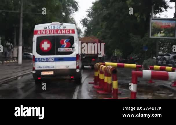 Car reconstruction Stock Videos & Footage - HD and 4K Video Clips - Alamy