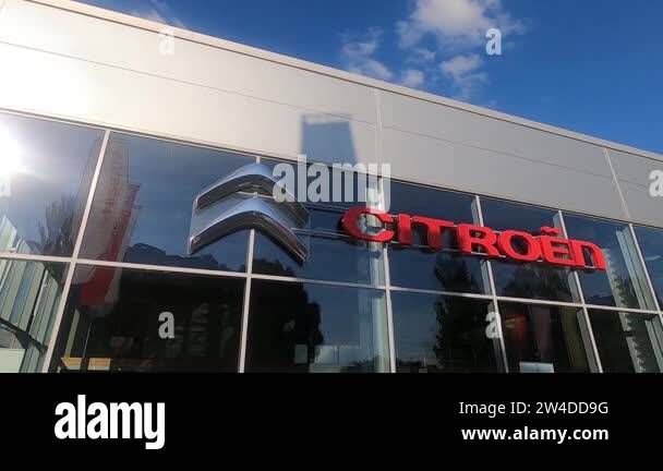 Citroen company logo Stock Videos & Footage - HD and 4K Video Clips - Alamy