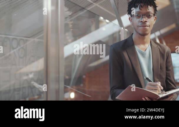 Note notepad Stock Videos & Footage - HD and 4K Video Clips - Alamy