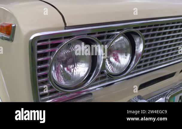 Retro headlights Stock Videos & Footage - HD and 4K Video Clips - Alamy