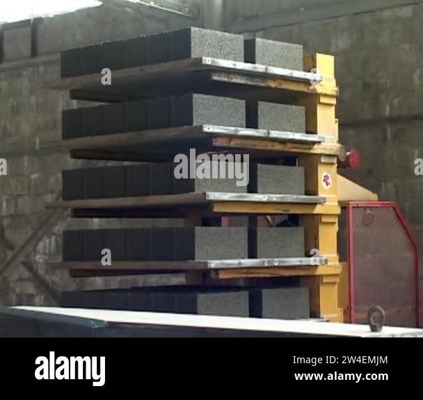 Cinder block Stock Videos & Footage - HD and 4K Video Clips - Alamy