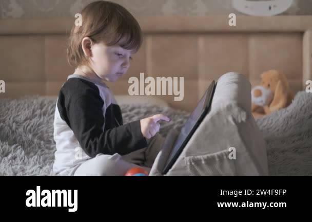 Rapid development of children. Mastering smartphones and tablets by young children. Quickly ...