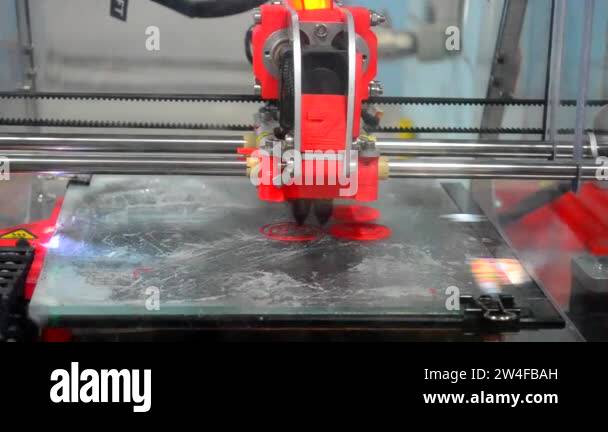 Red 3d printer Stock Videos & Footage - HD and 4K Video Clips - Alamy