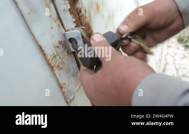 Man keys house lock Stock Videos & Footage - HD and 4K Video Clips - Alamy