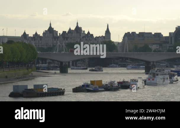 Waterloo bridge construction Stock Videos & Footage - HD and 4K Video ...