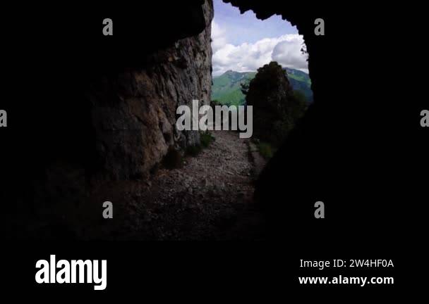 Cave hill road Stock Videos & Footage - HD and 4K Video Clips - Alamy