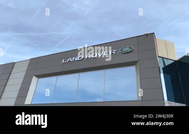 Land rover logo on vehicle Stock Videos & Footage - HD and 4K Video ...