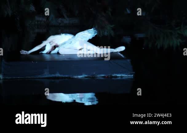 Unusual body posture Stock Videos & Footage - HD and 4K Video Clips - Alamy