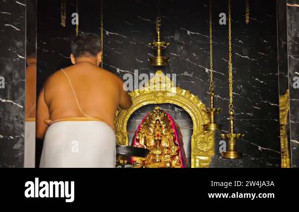 Small idol temple Stock Videos & Footage - HD and 4K Video Clips - Alamy