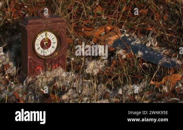 Faded clock face Stock Videos & Footage - HD and 4K Video Clips - Alamy