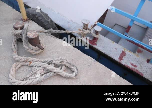 Vessel mooring tool Stock Videos & Footage - HD and 4K Video Clips - Alamy