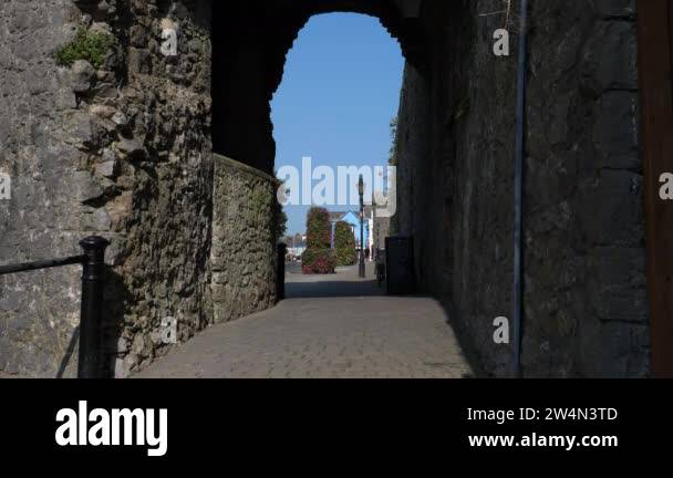 Tenby old town Stock Videos & Footage - HD and 4K Video Clips - Alamy
