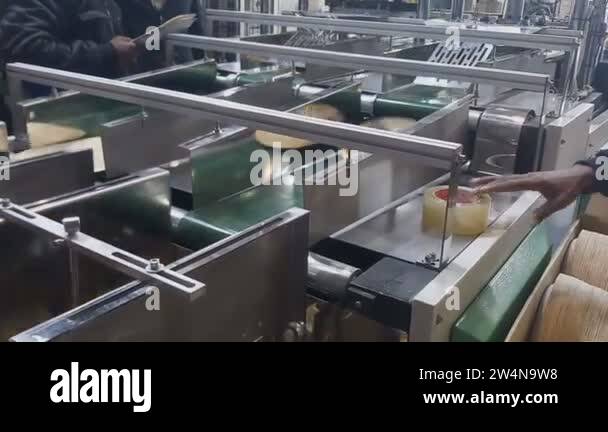 Paper plate manufacturing machine Stock Videos & Footage - HD and 4K ...
